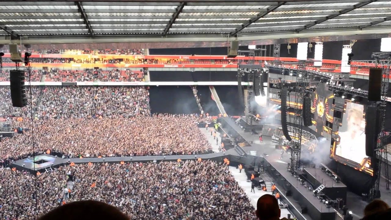 Muse at Emirates Stadium - YouTube