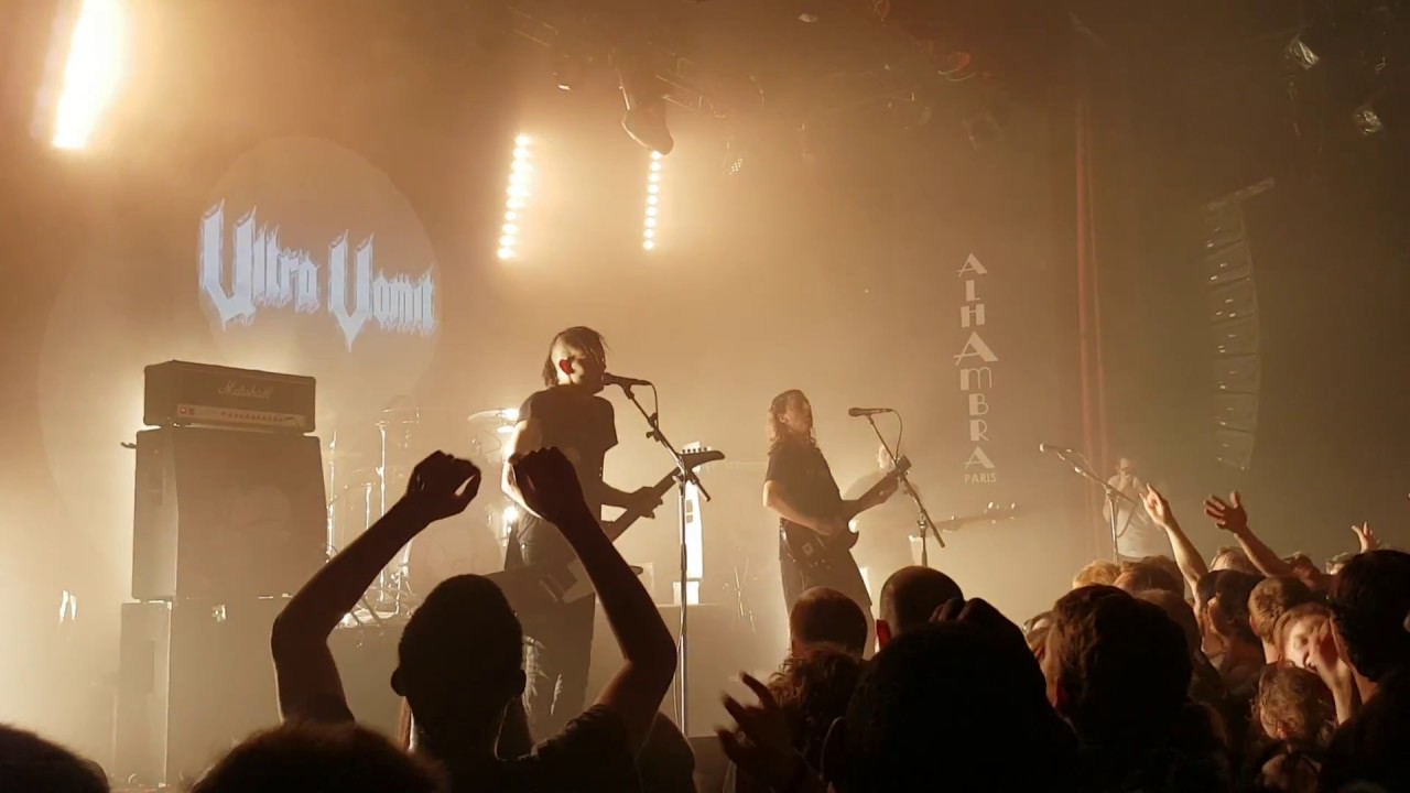 ULTRA VOMIT - "I like to vomit" Live Paris 05/05/2017 - YouTube