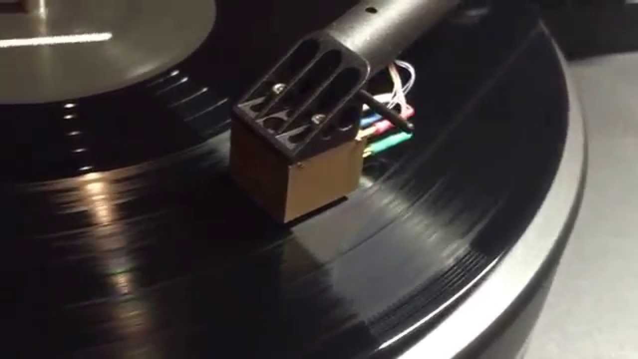 Kuzma Stabi M Turntable 4-Point Tonearm Allaerts MC2 Finish Cartridge ...