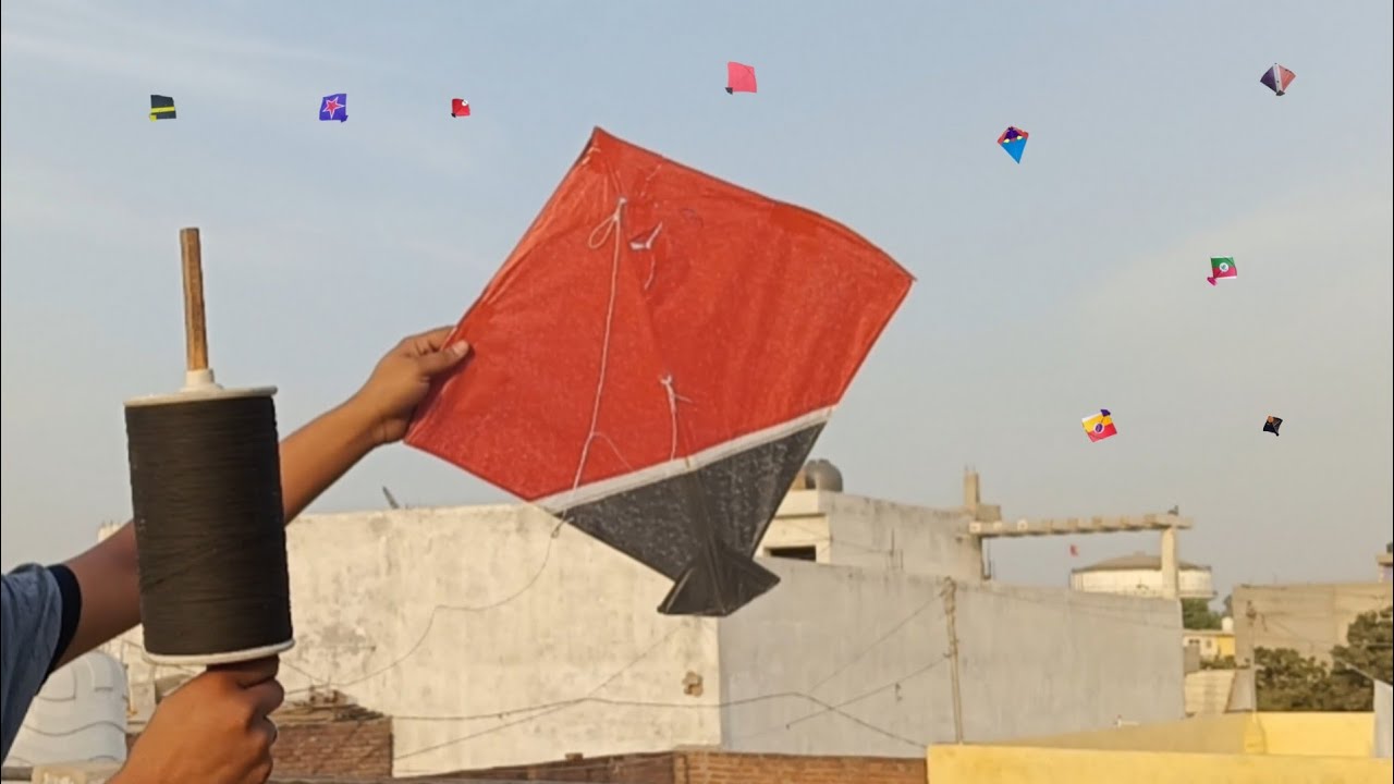 Flying Big Kite Catching 😱 - YouTube