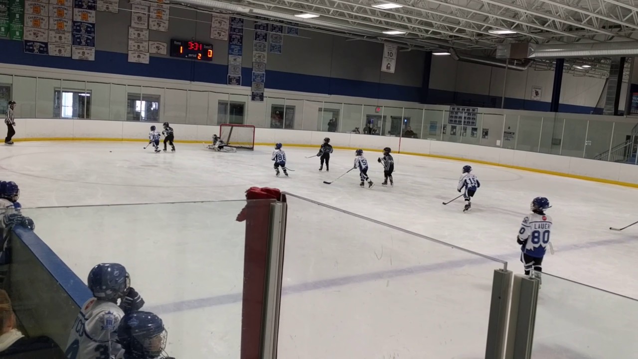 Attacking the goal at 6 years old Jr Leafs vs Jr Vikings - YouTube