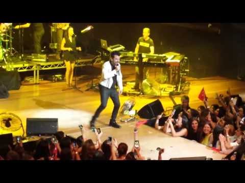 Kenan Doğulu - Melbourne, Australia concert (Rütbeni Bilicen)