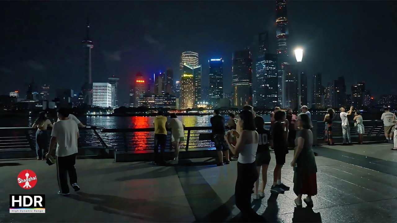 Shanghai at Late Night - From the Bund to West Nanjing Road Station ...