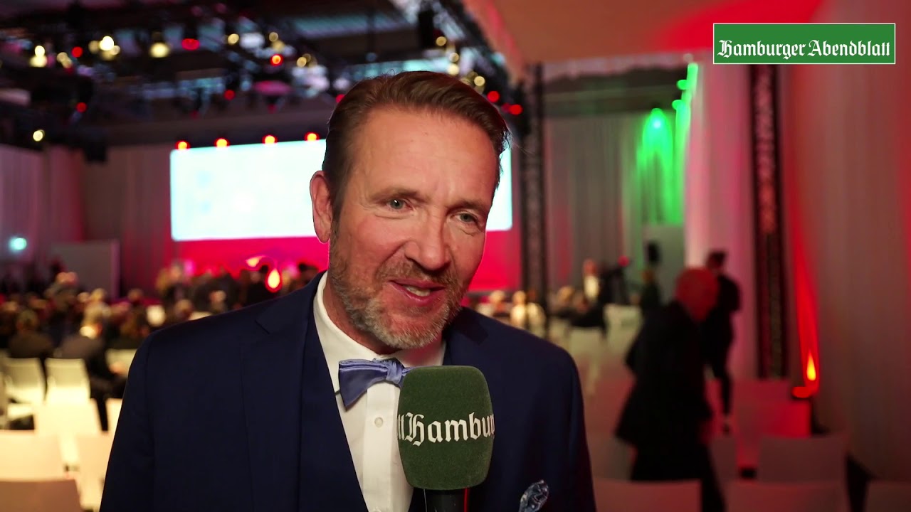 Martin Schwalb - YouTube