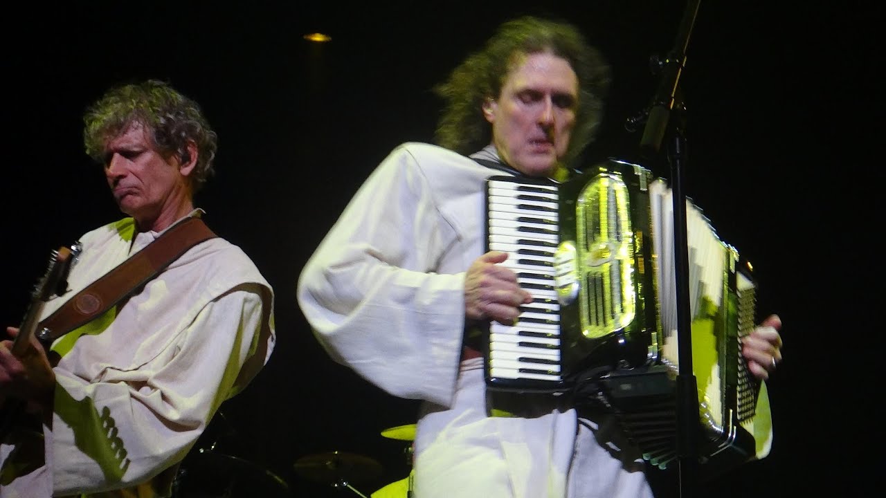 "Weird Al" Yankovic - Mandatory Fun - Brussels - Yoda Medley - Front ...