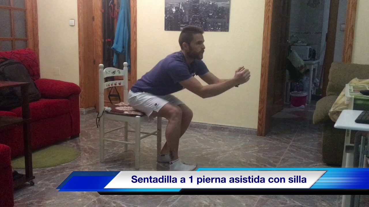 Sentadilla a 1 pierna asistida con silla - YouTube