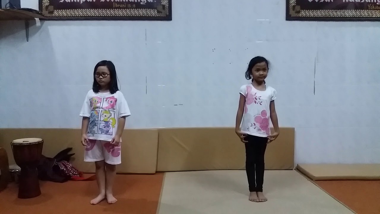 Silent night dance for kids - YouTube