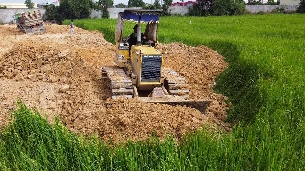 Unbelievable! Komatsu Dozer D31P Pushed Dirt to Delete Rice Field - YouTube