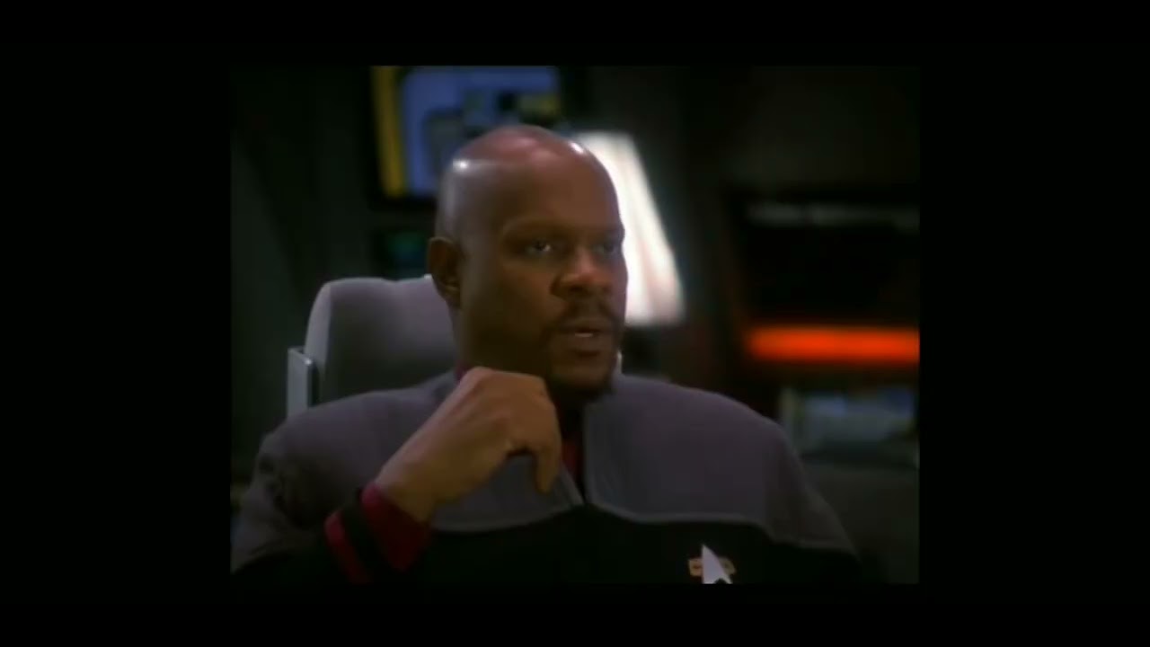 Millennium Falcon VS. U.S.S. Defiant - YouTube