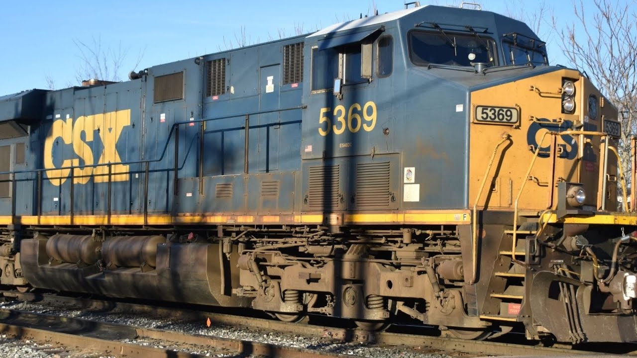High View - 4 Train Lines - Railfanning - Plymouth - Michigan - January ...