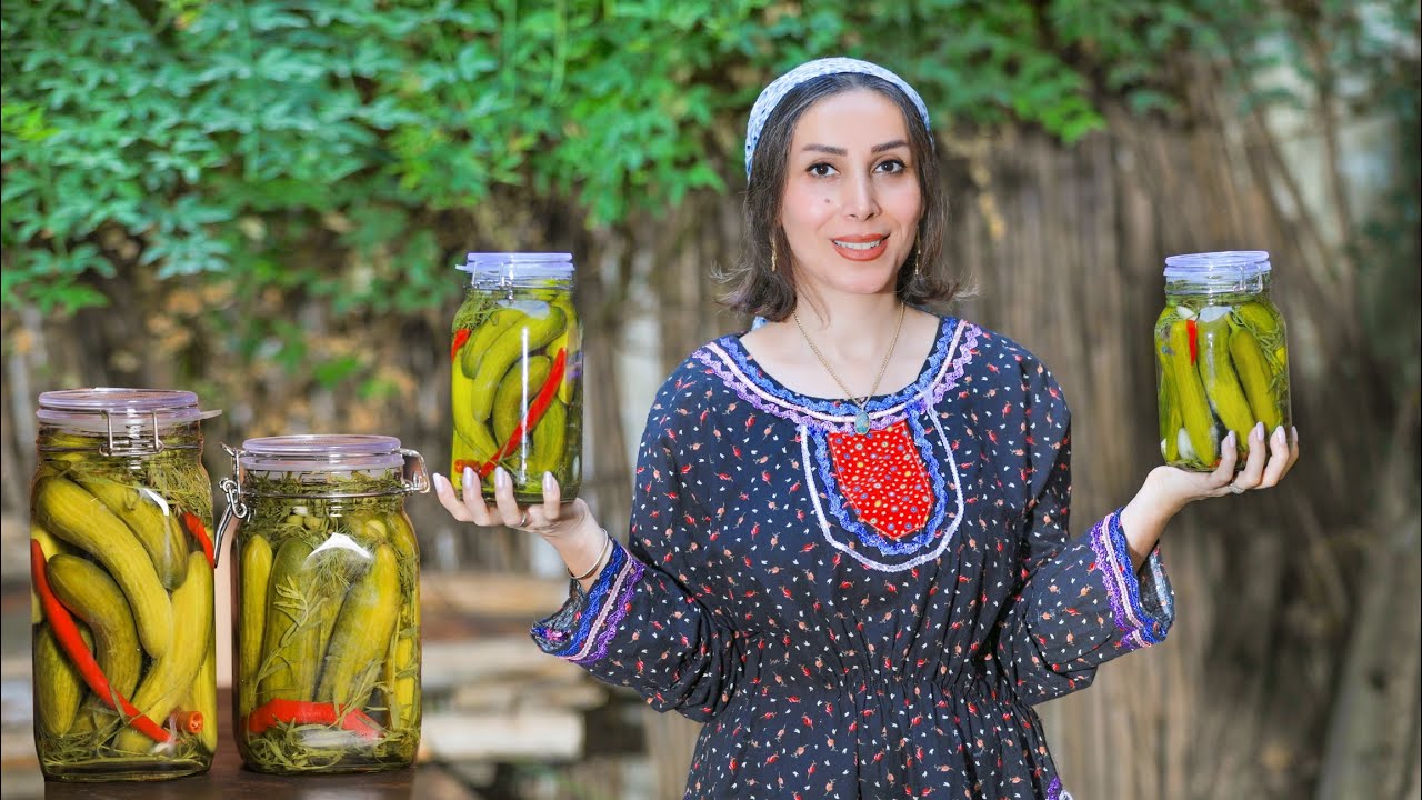 Harvesting organic cucumbers: homemade pickled cucumber🥒 - YouTube