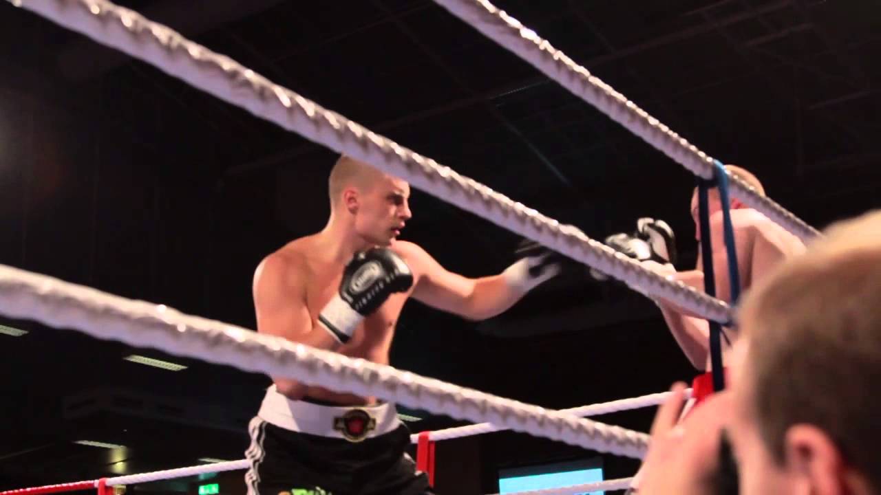 Adrian 'Gäddan' Granat - Fight Night IV - YouTube