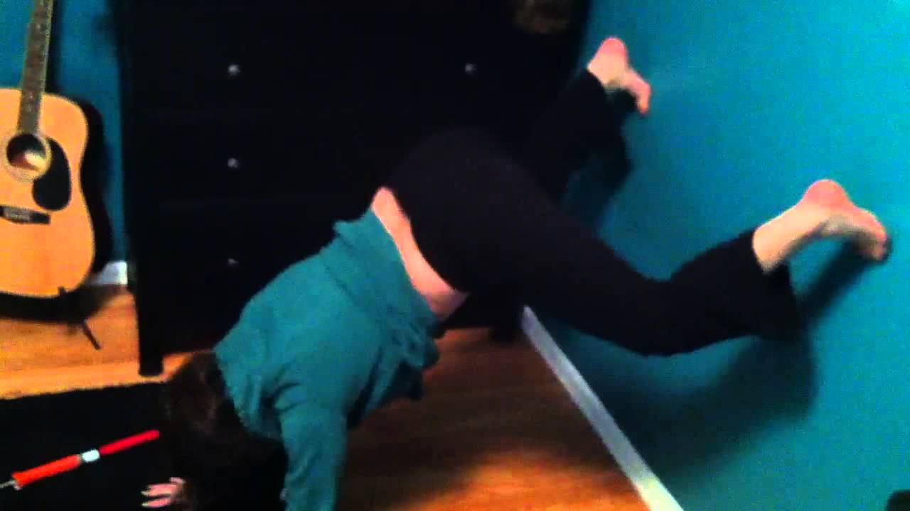 Me Trying To Wall Twerk Youtube