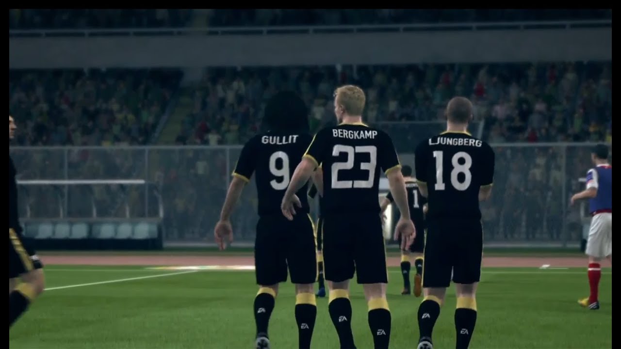 XBOX GAMESCOM 2013 -- FIFA 14 -- MATT BILBEY INTERVIEW - YouTube