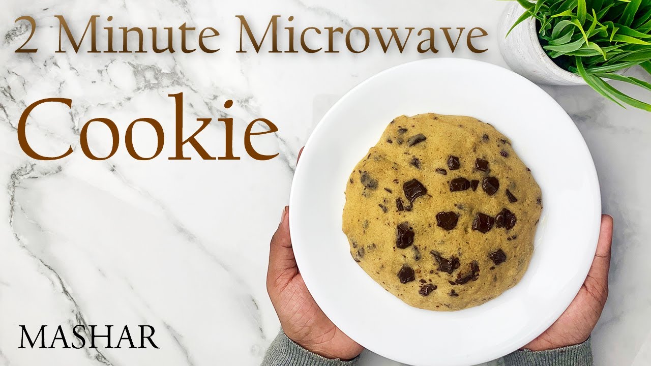 I tried making the viral 2 minute microwave Cookie on YouTube ...