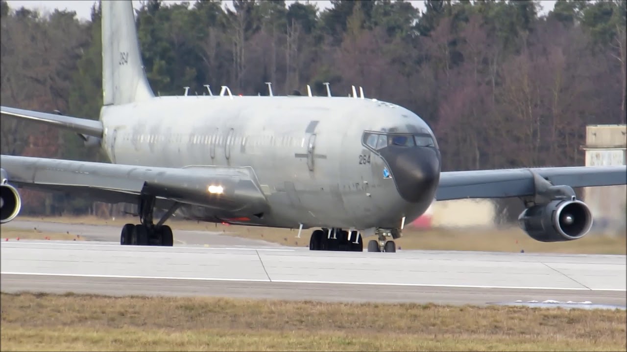 Highlight: Israel Air Force Boeing KC 707 Tanker in Manching - YouTube