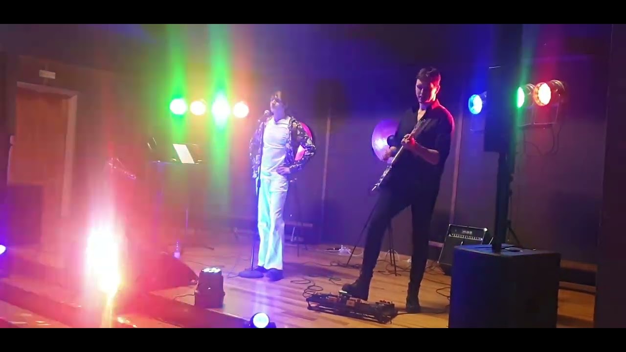 Armands Lozinskis lūsis un cover dziesmas - YouTube