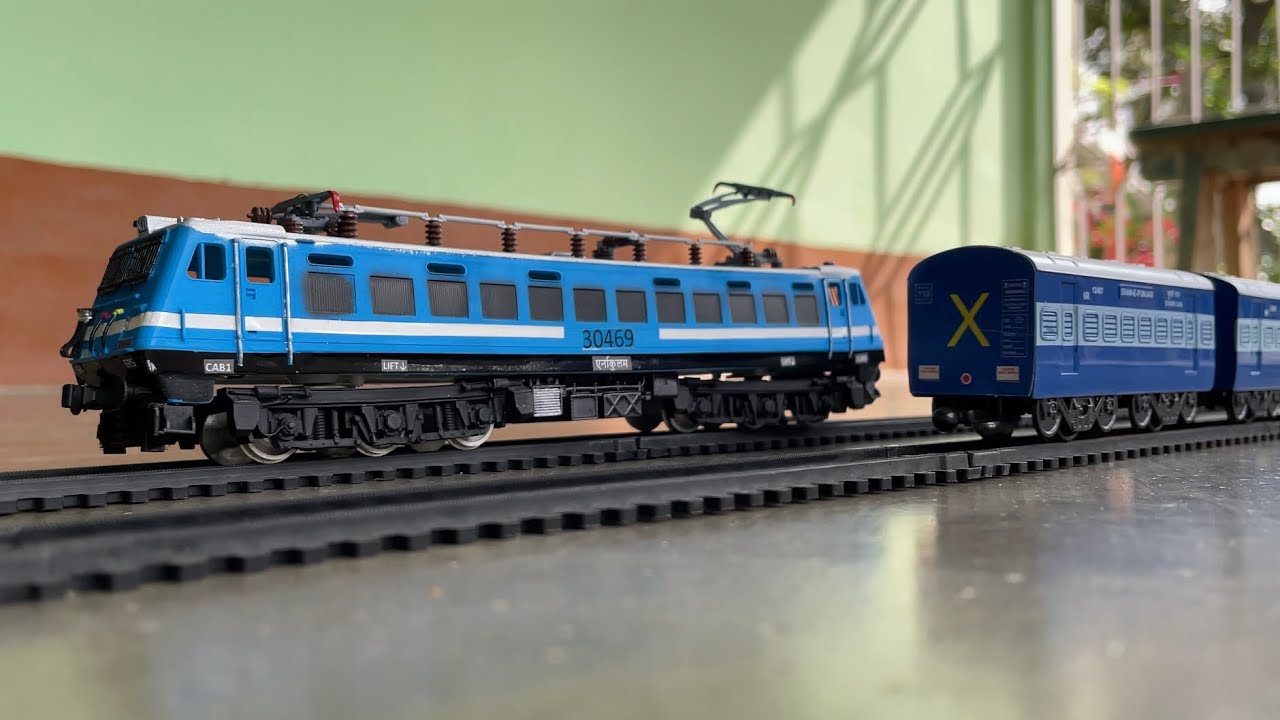 centy-toys-shan-e-punjab-and-wag7-locomotive-model-youtube