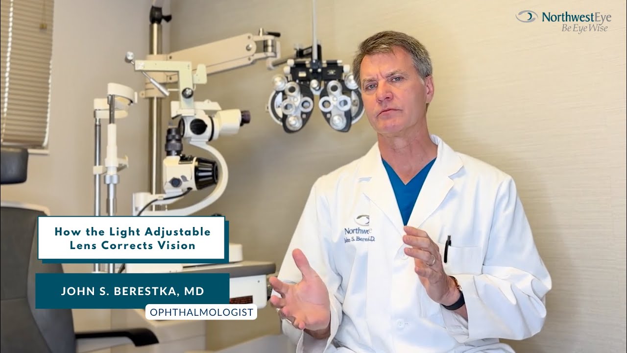 How the Light Adjustable Lens Corrects Vision - YouTube
