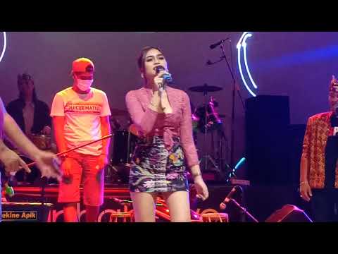 Mieke Yolanda // Kuat Ati Cover TTM Akustik [AB Pro Jogja Extravagonso]