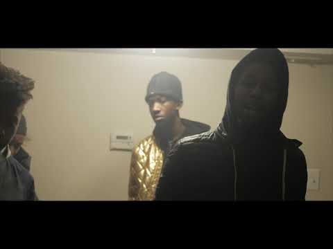 D4 x DayV - \