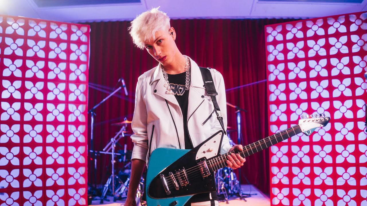 Seven Kayne - CON OTRA (Live Session) - YouTube