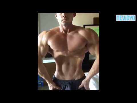 Karnını içine çekince    Videosu