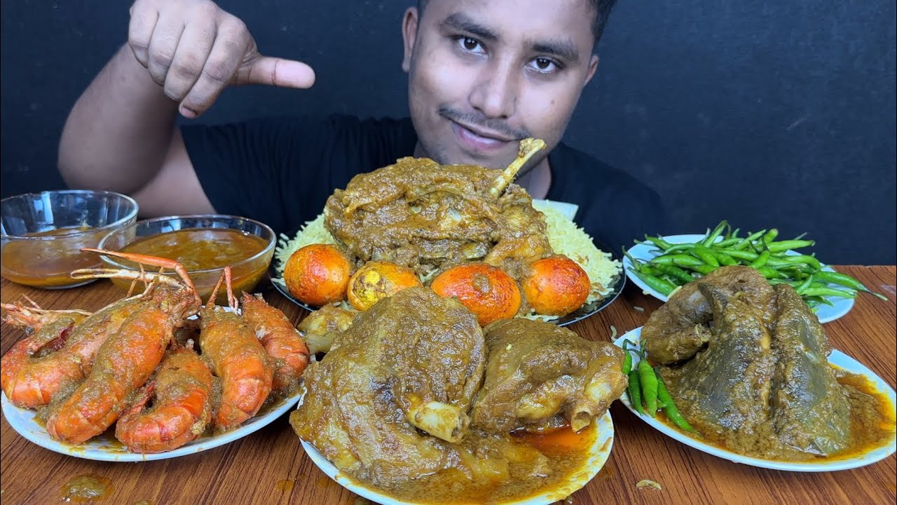 EATING MUTTON CURRY ,MUTTON LIVER CURRY ,PRAWN CURRY ,EGGS & CHILLIS ...