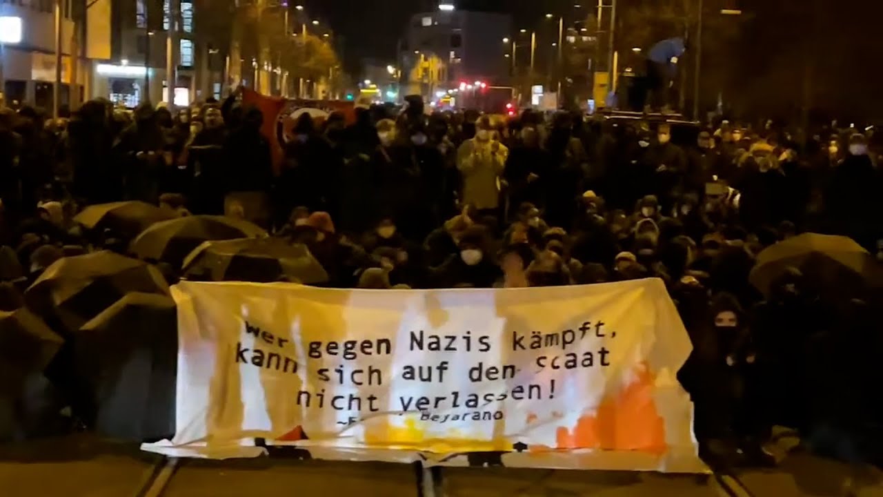 "Ami go home" Demo in Leipzig lief nicht so gut für die Rechten #LE2611 ...