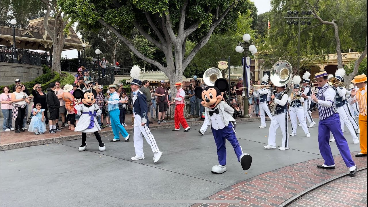 Mickey and Friends March Along Disneyland Band and Dapper Dans!! May 2023 - YouTube