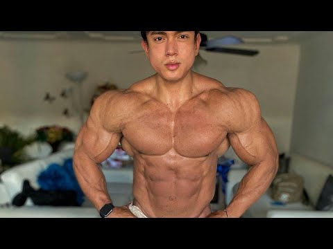 Big Bodybuilder Daniel Roman Flex His Big Pecs and Muscles Body In His ...