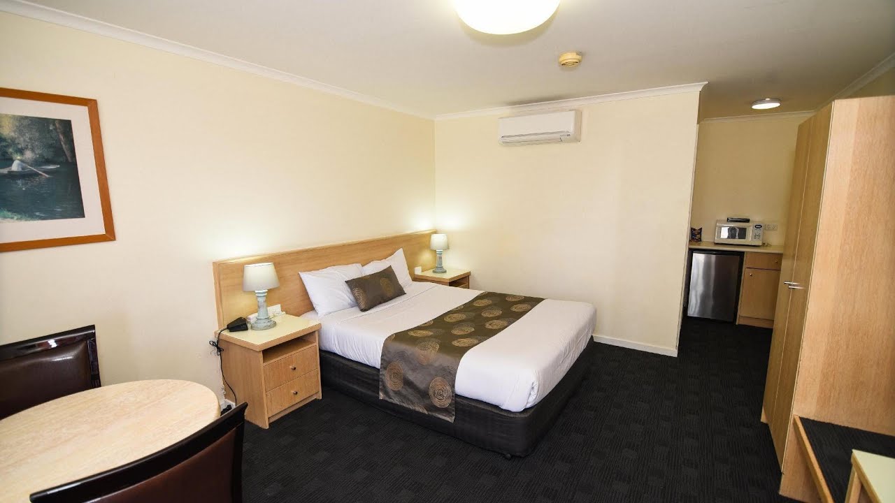 Sandown Heritage Motel, Melbourne, Australia - YouTube