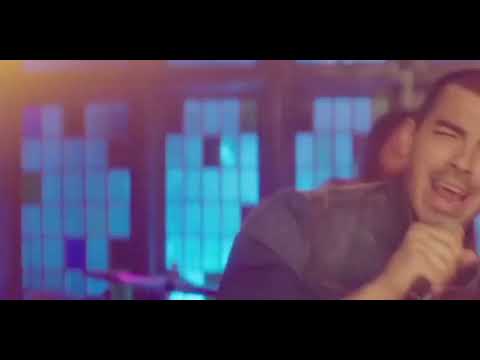 DNCE ft. Nicki Minaj - Kissing Strangers Official Music Video