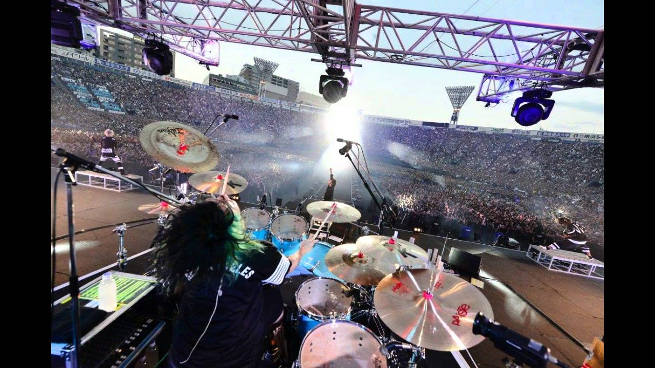 stadium rock band - YouTube