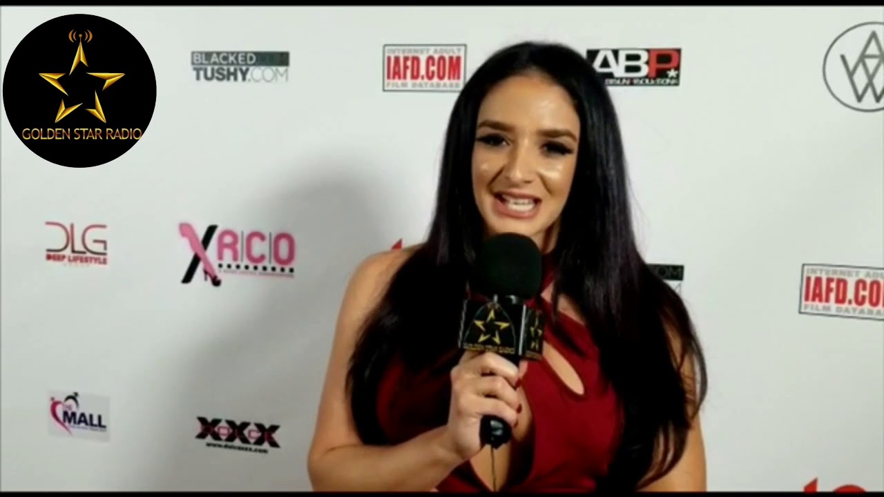 Sheena Ryder ( Adult Film Actress) Xrco Awards 2018 - YouTube