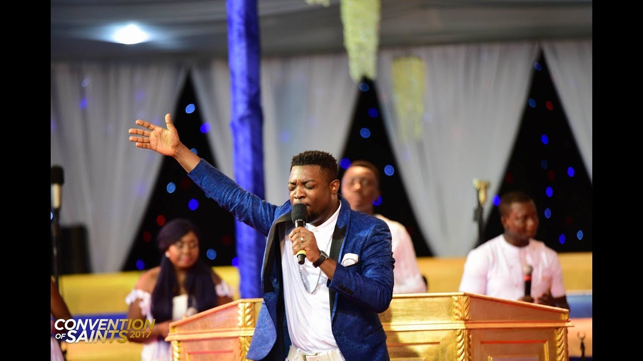 Paa Boateng's Powerful Worship @ Royalhouse Chapel (Ahenfie) - YouTube