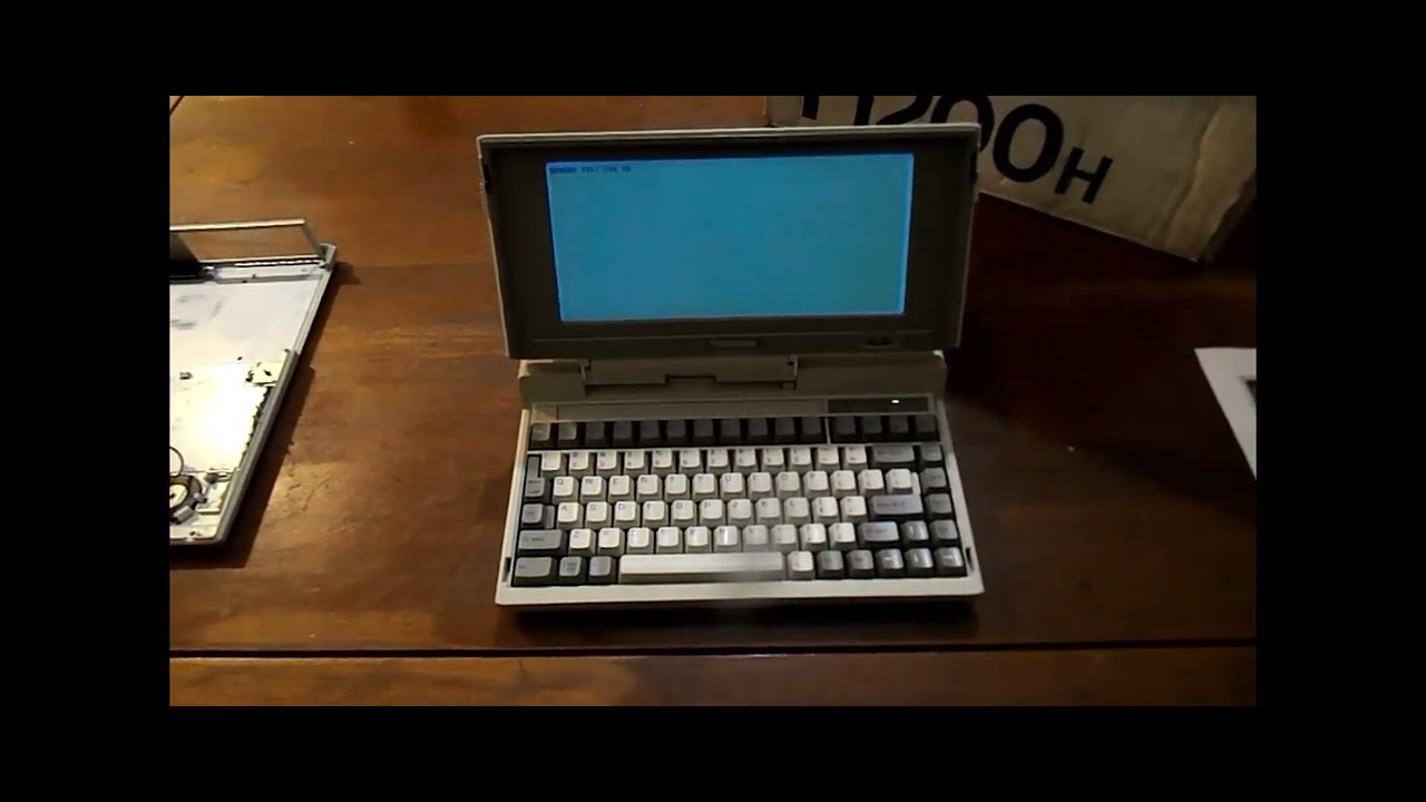 Toshiba T1200 Vintage Laptop - Upgrade RAM? Part 1 - YouTube