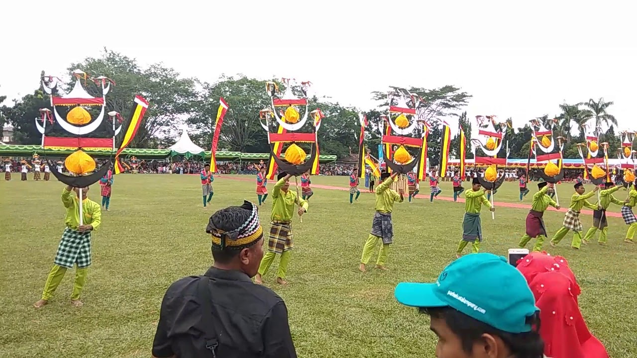 Pembukaan Pacu Jalur "Penampilan Tari Massal" Teluk Kuantan, Kuansing ...