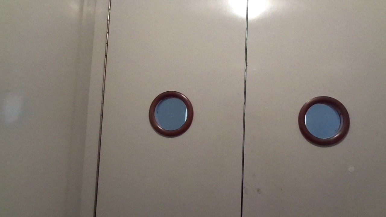 Amazing Old 1960s Sovietic Traction Elevator@ ???, Tallinn, Estonia ...