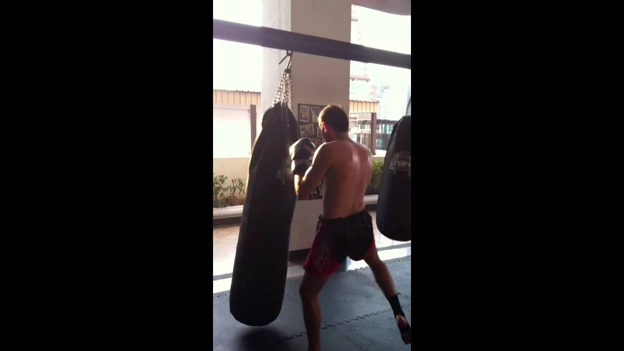 Tier Blundell tompo - YouTube