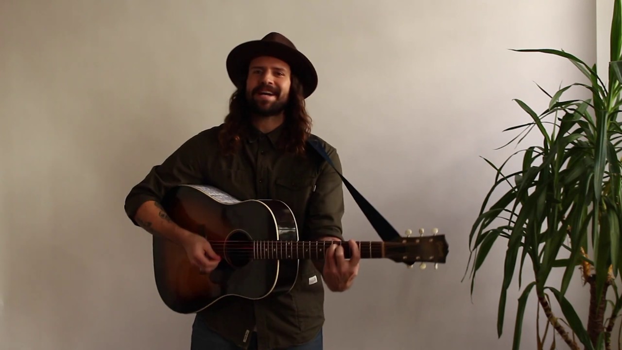 ACOUSTIC LUKE UPBEAT SHOWREEL - YouTube