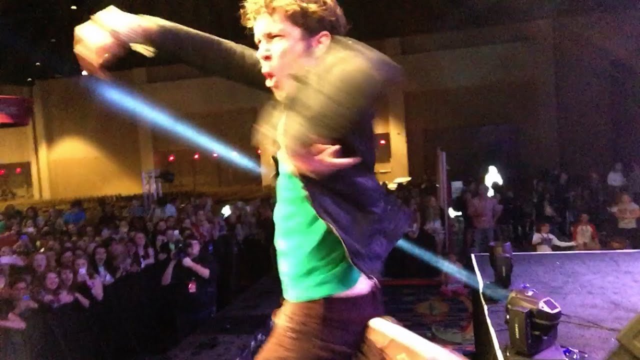 TOBUSCUS STAGE VLOG PLAYLIST LIVE - YouTube