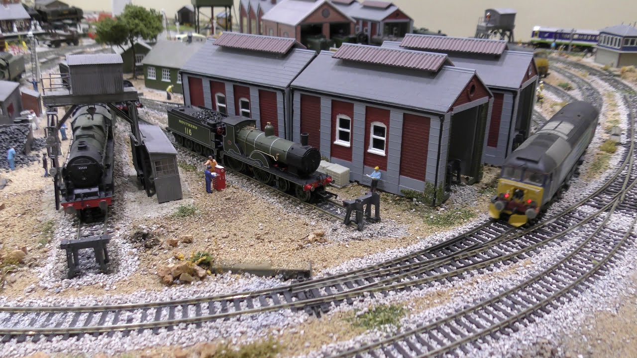 Bachmann 32-763A Class 57/3 57302 Chad Varah DRS Blue Compass livery ...