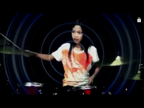 The girl play zas very good , លេងបទអាយធី Very Good