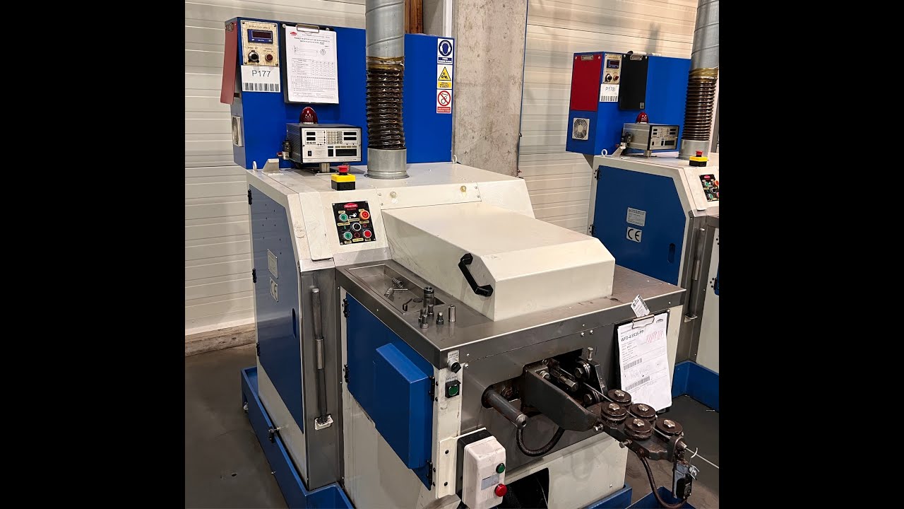 #1070-1 Lian Teng YH-1564 M5x64 Full cover heading machine - YouTube