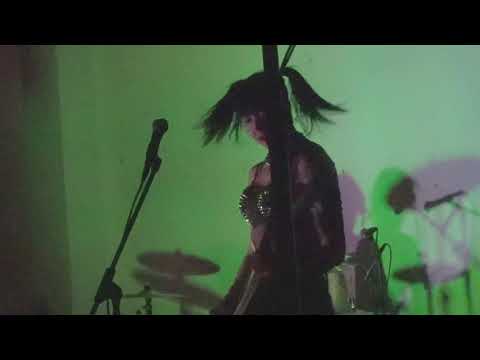 ANARCHICKS - Witch One (live A70)