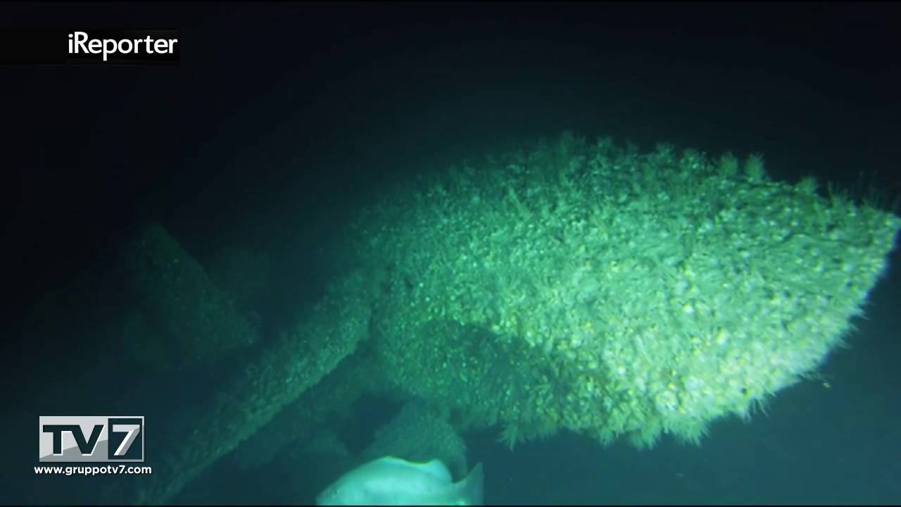 LE PRIME IMMAGINI DELL'U-576 - YouTube