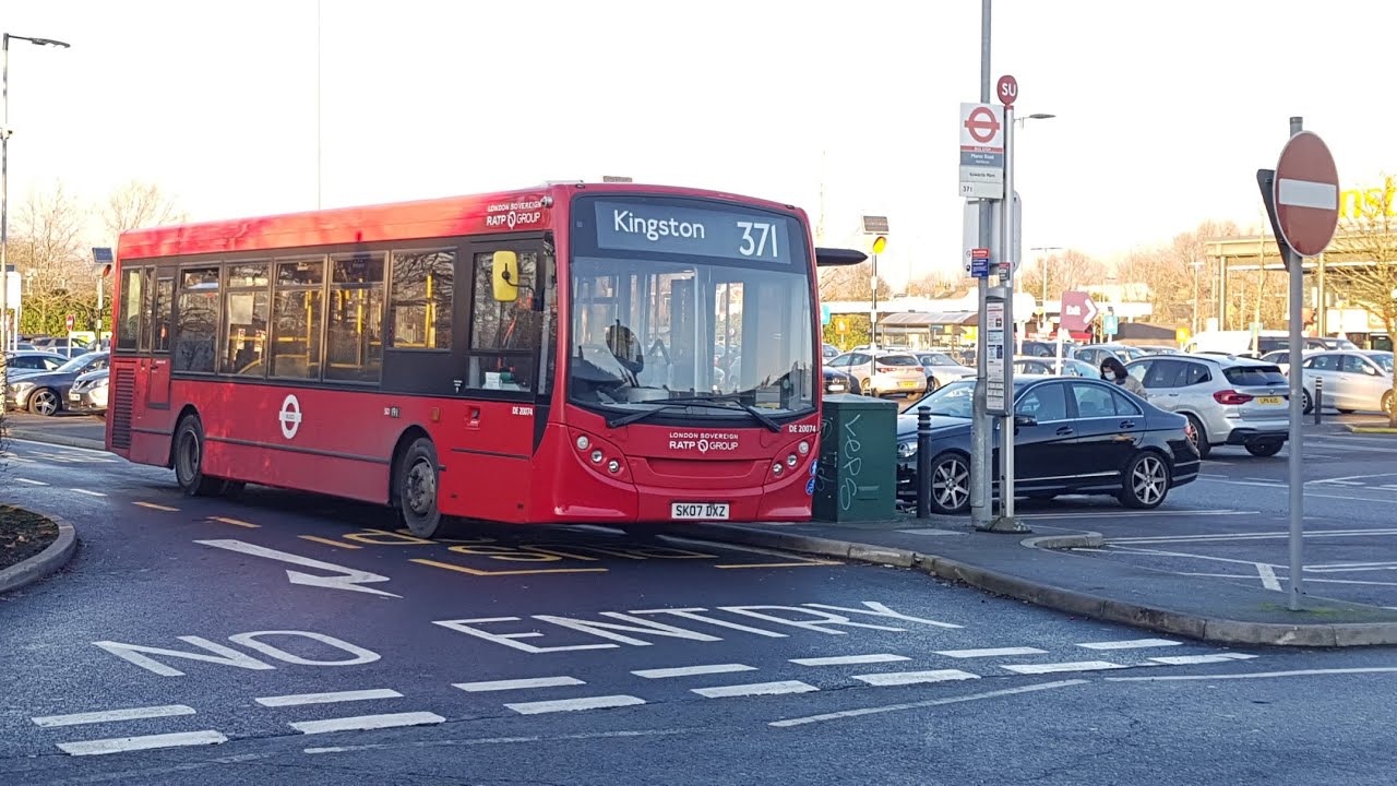 Transfer Journey on The 371 DE20074 SK07DXZ - YouTube