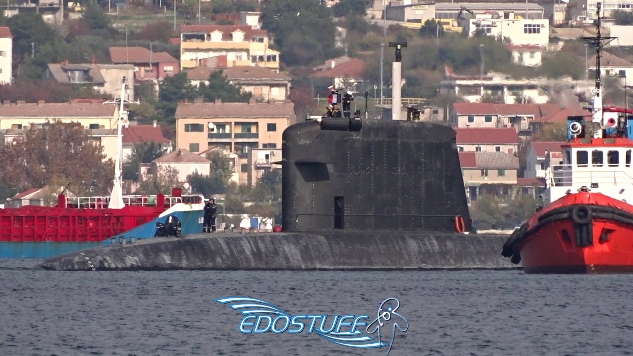 French Navy Rubis S601 Nuclear Submarine Departing Split - Croatia HD ...
