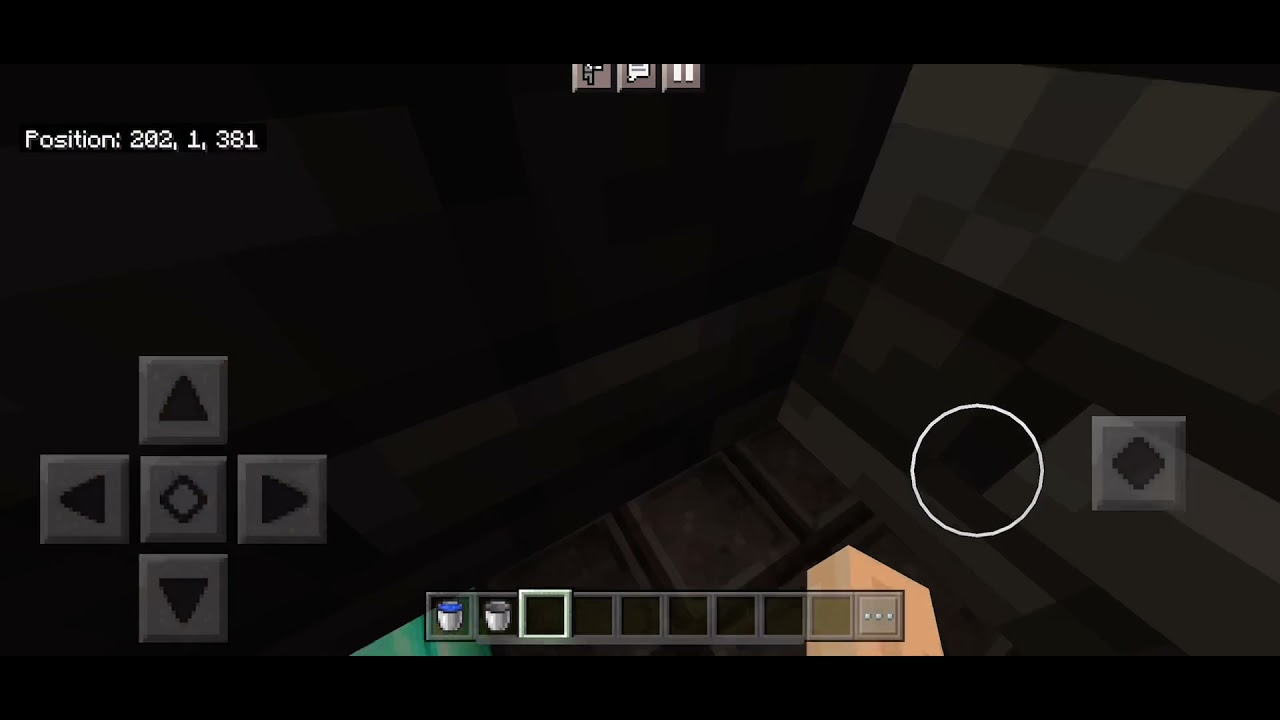 Simple redstone door with cauldron for Minecraft bedrock! - YouTube